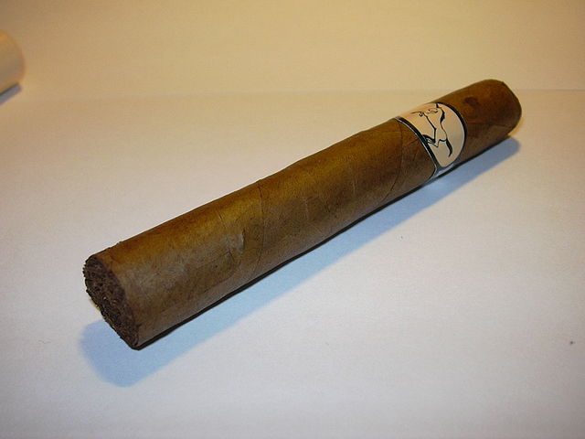 cigarrillo, cigarro | WordReference Forums